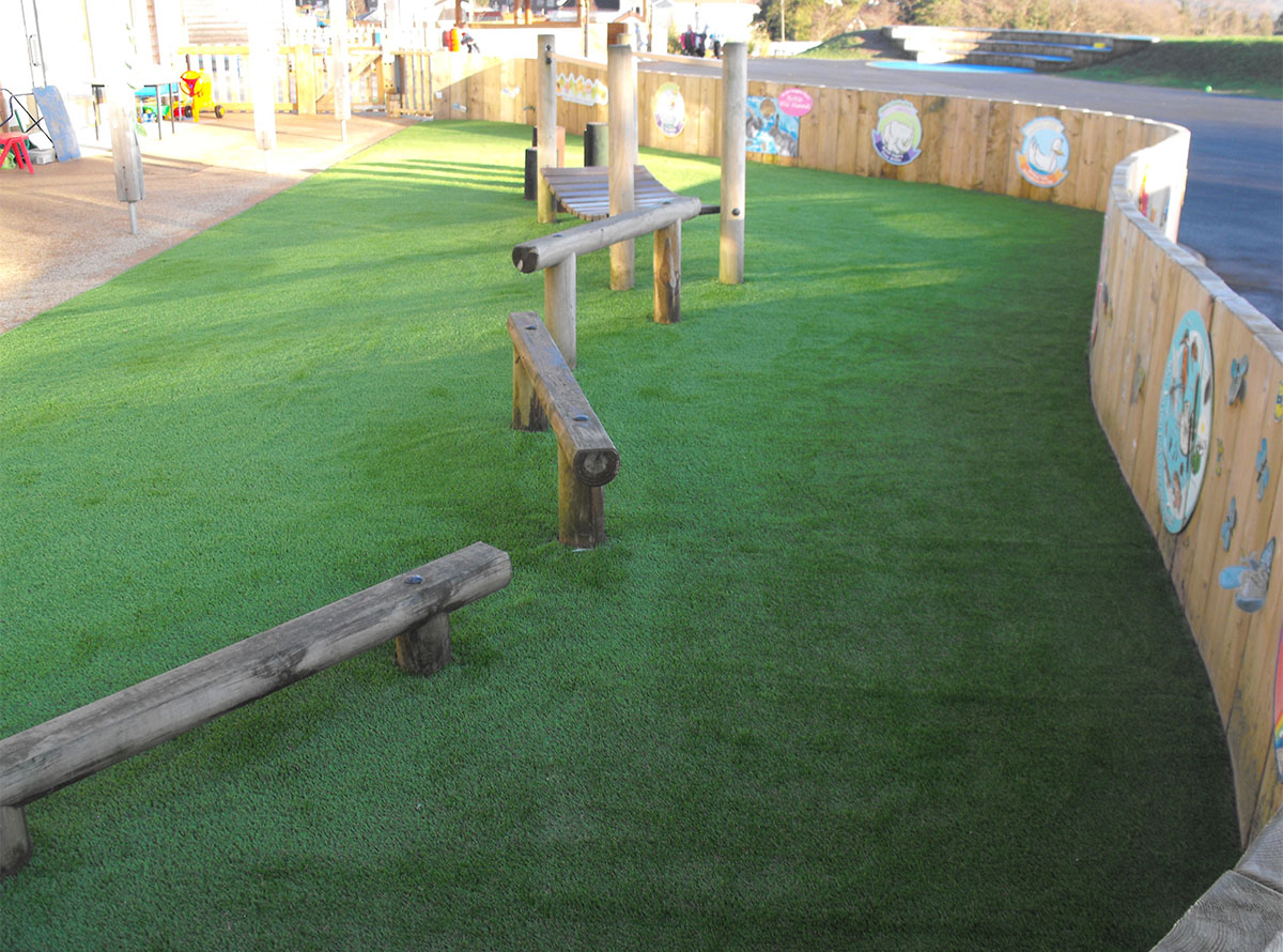 LazyLawn Artificial grass installer in Bristol – Garretts Landscapes