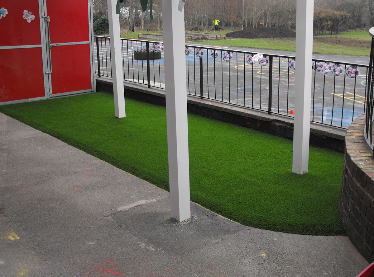 LazyLawn Artificial grass installer in Bristol – Garretts Landscapes